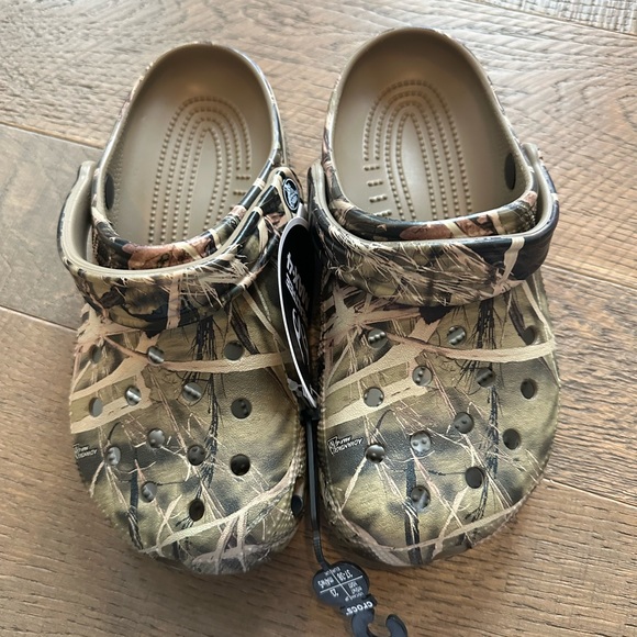 CROCS | Shoes | Crocs Classic Realtree Camo Clogs | Poshmark